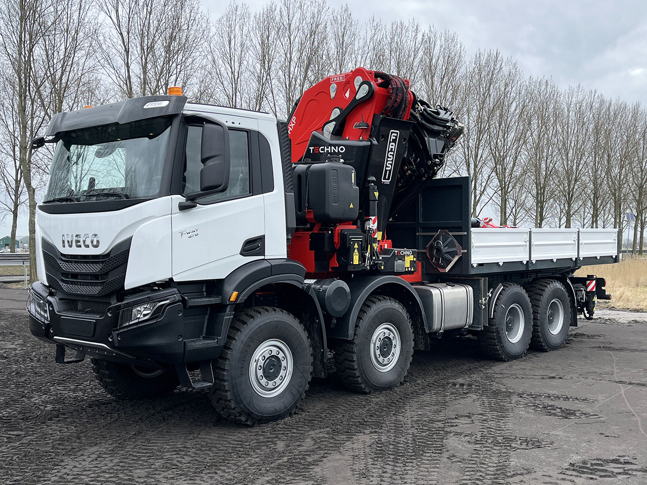 Iveco T-Way AD410T47WH AT Fassi F1750R.2.8 with JIB 8x8 Crane Truck for ...